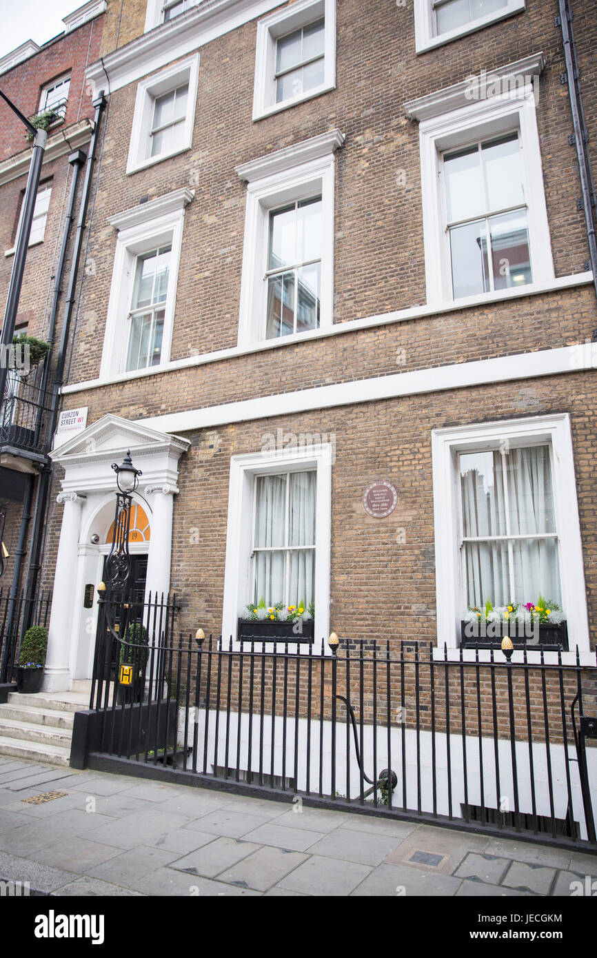 Curzon St, London, UK Stock Photo - Alamy