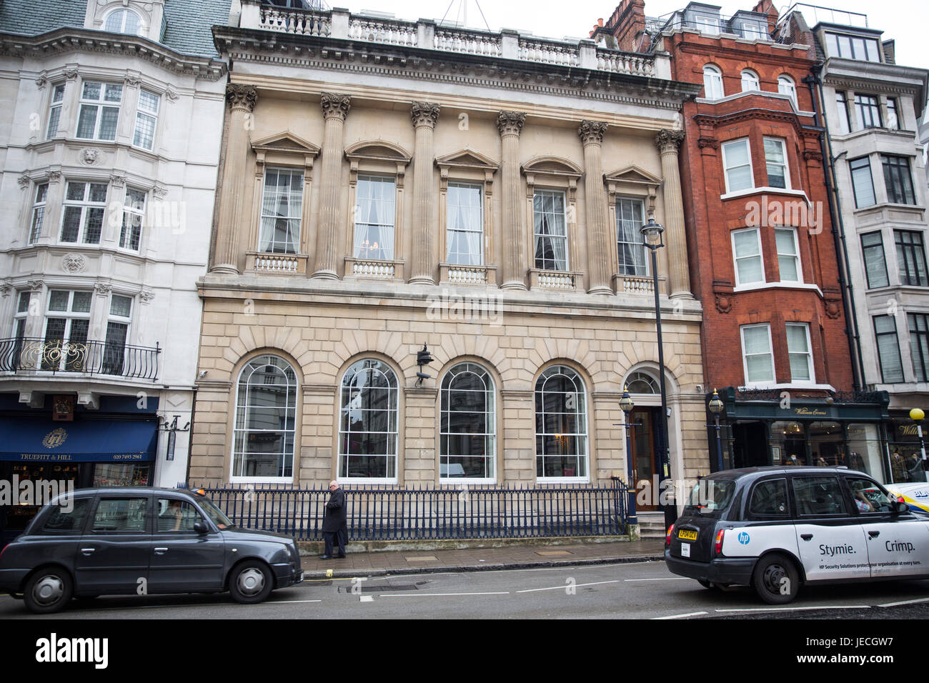 Carlton club london hi-res stock photography and images - Alamy