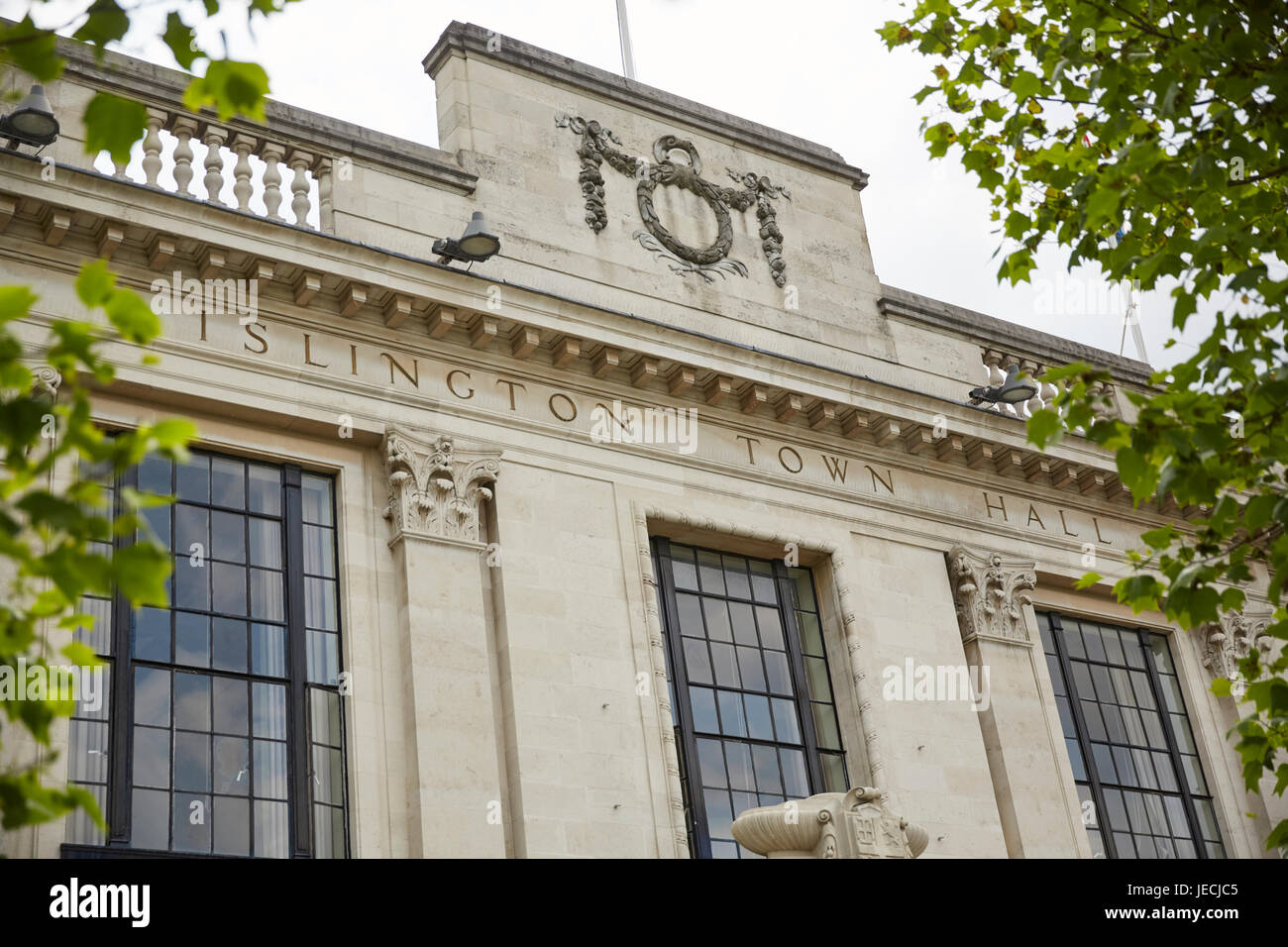 At islington town hall hi-res stock photography and images - Alamy