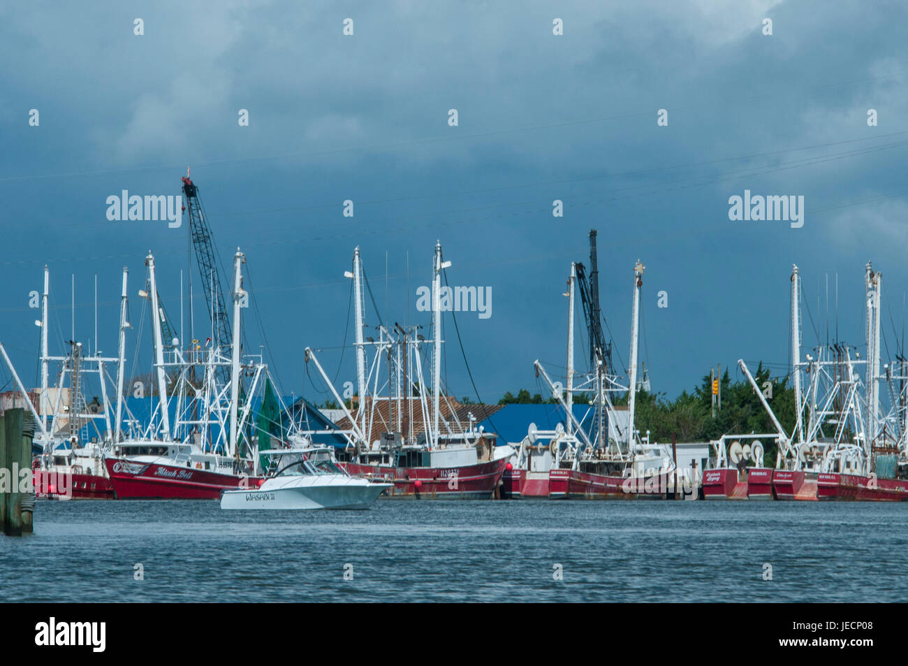North carolina fishing boats hi-res stock photography and images - Alamy
