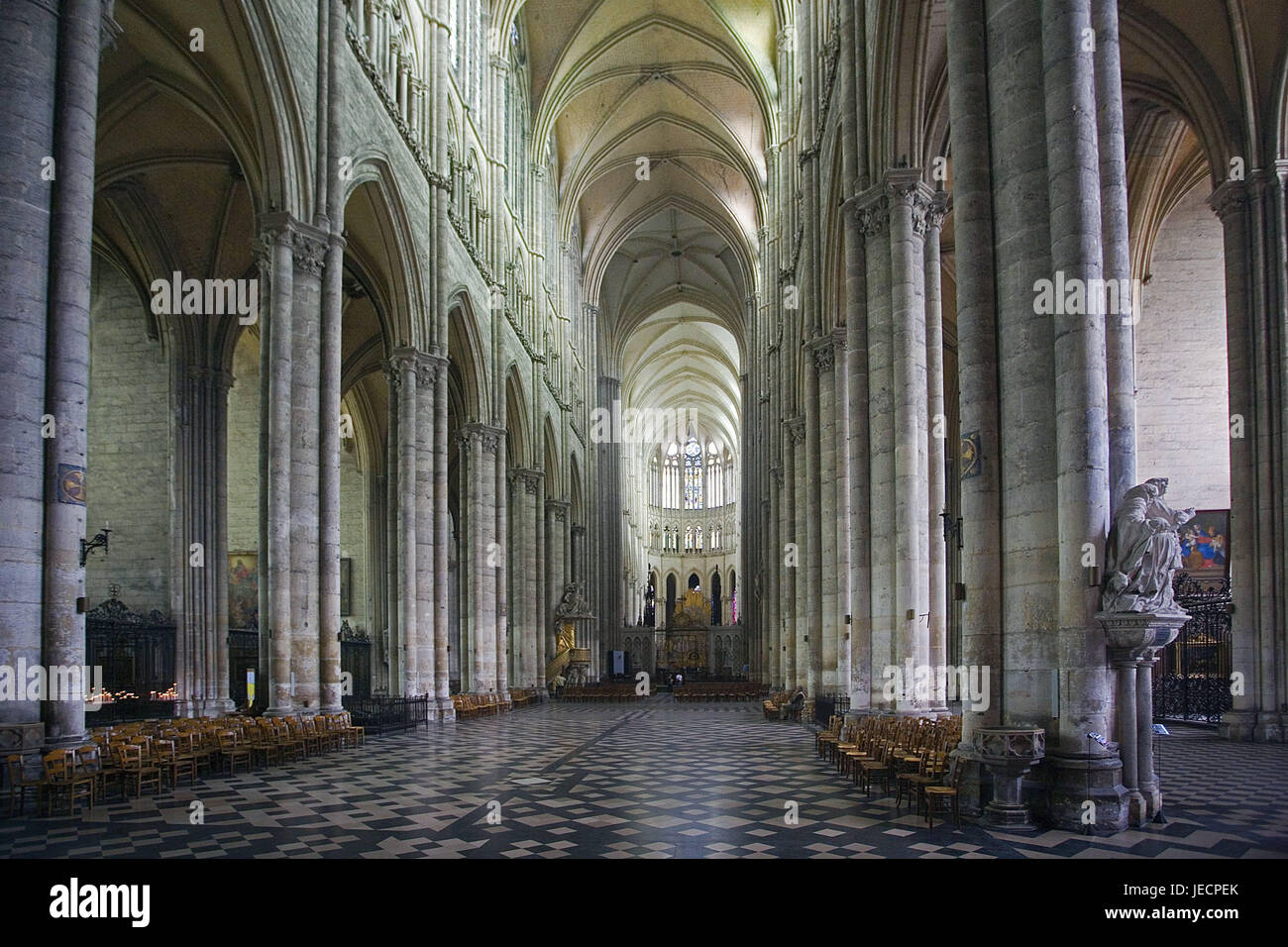 Amiens cathedral interior hi-res stock photography and images - Alamy