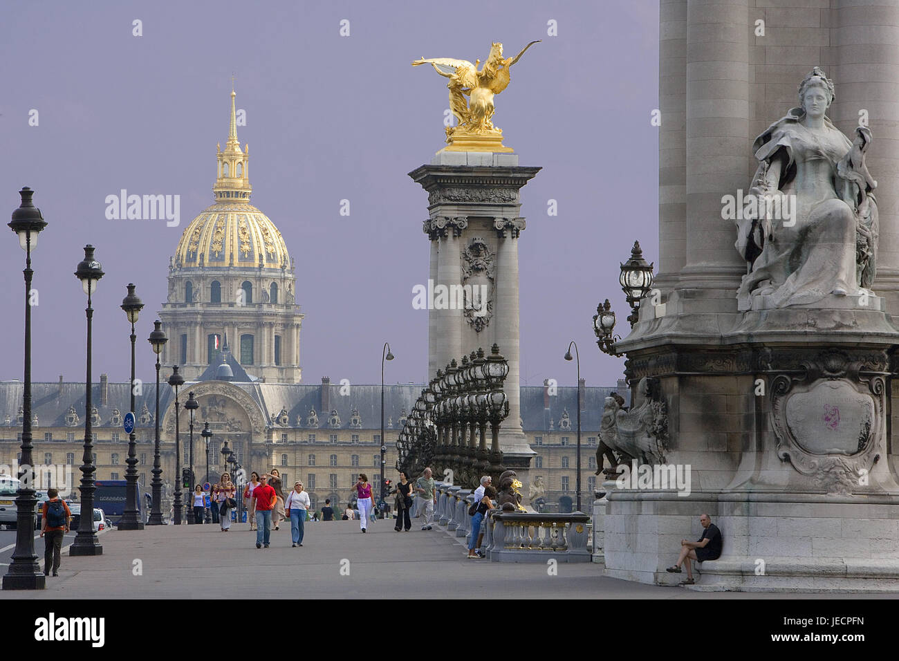 France, Paris, Pont Alexandre III, tourist, invalid's cathedral ...
