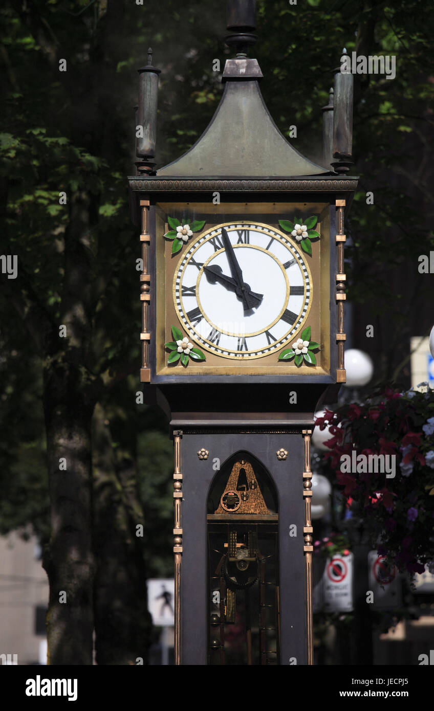 Steampowered clock hi-res stock photography and images - Alamy