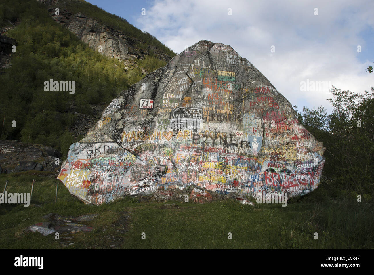 Graffiti on rock hi-res stock photography and images - Alamy