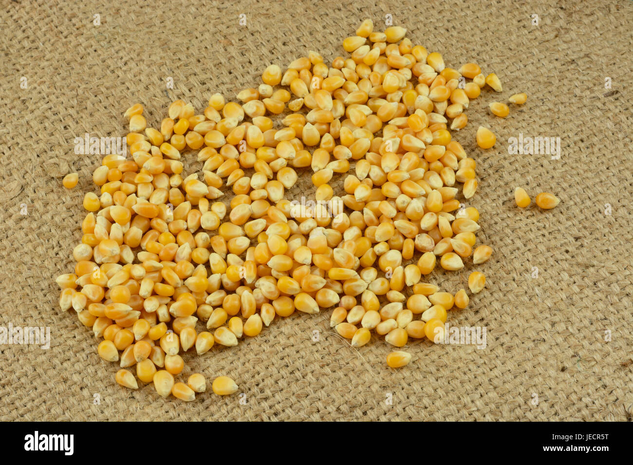 Popcorn with kernels hi-res stock photography and images - Alamy