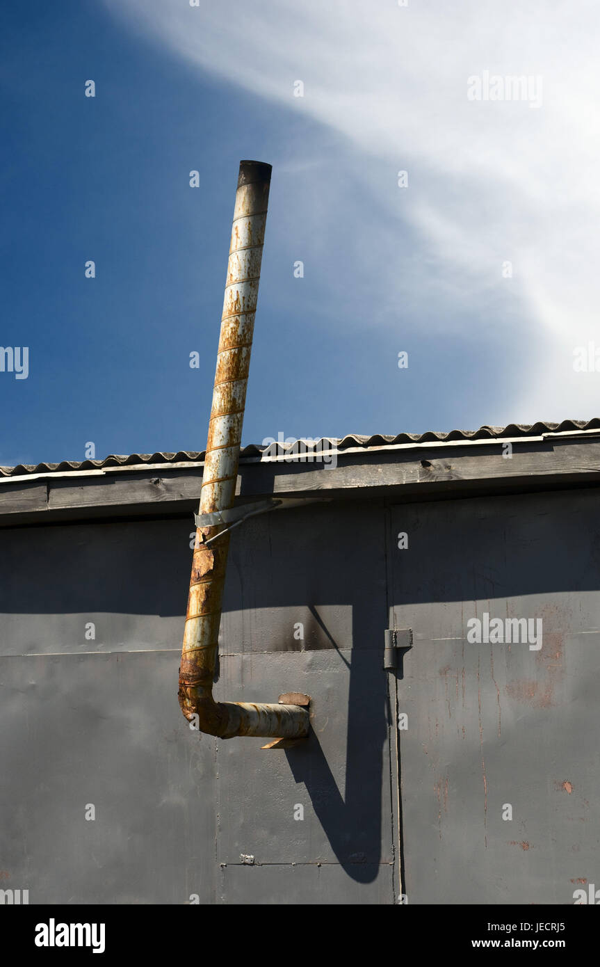 Metal flue chimney pipe hi-res stock photography and images - Alamy