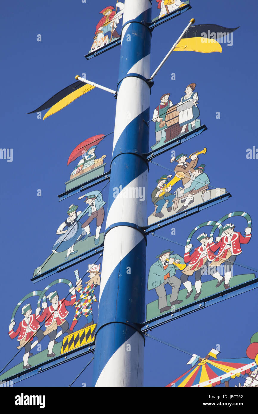Germany, Bavaria, Munich, Viktualienmarkt, maypole Stock Photo - Alamy