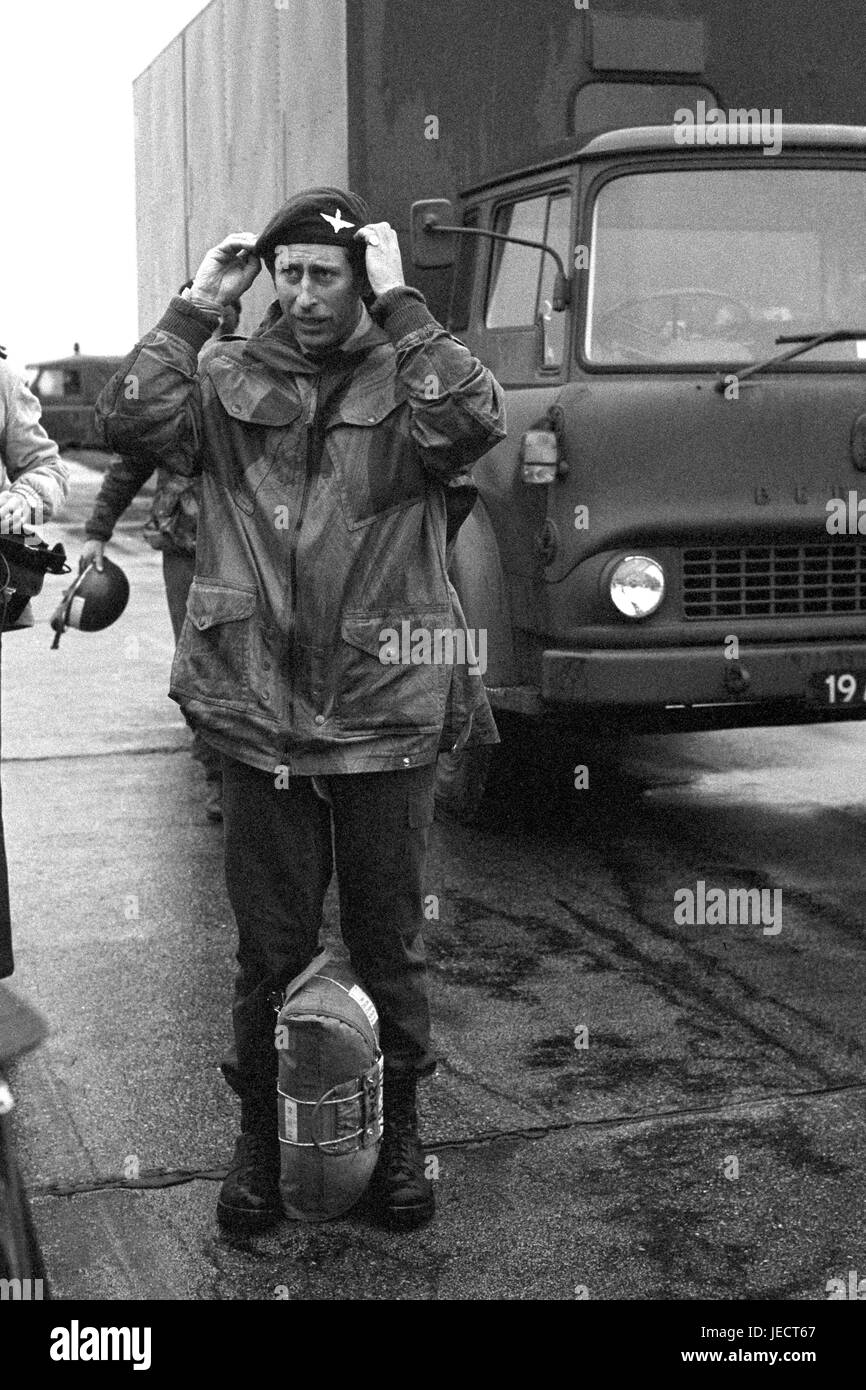 Prince Charles adjusting his red beret at the South Cerney drop zone in ...