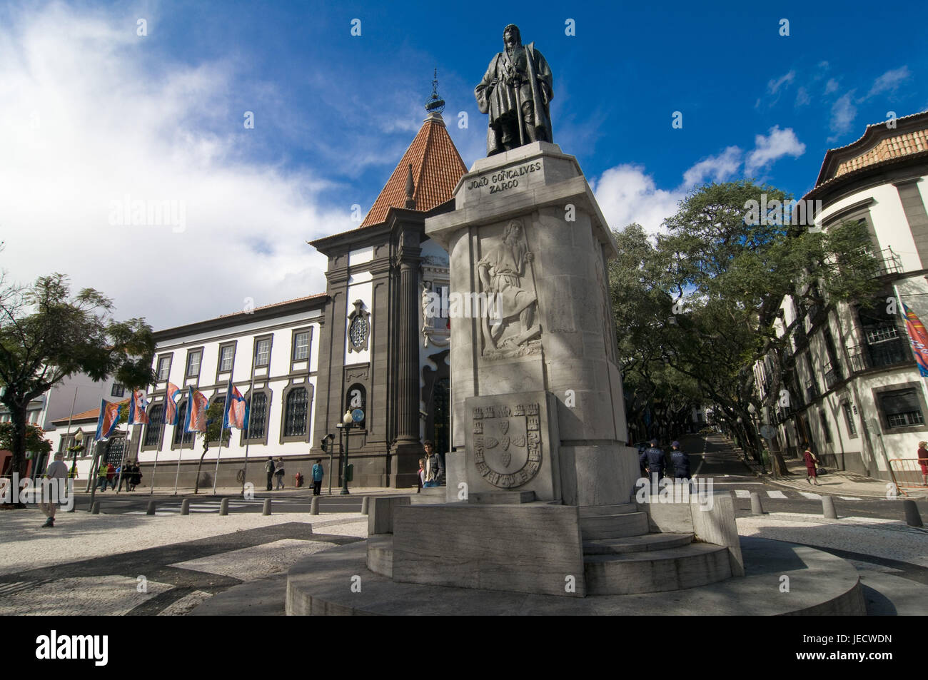 Statue of the discoverer Zarco, Funchal, Madeira Stock Photo - Alamy