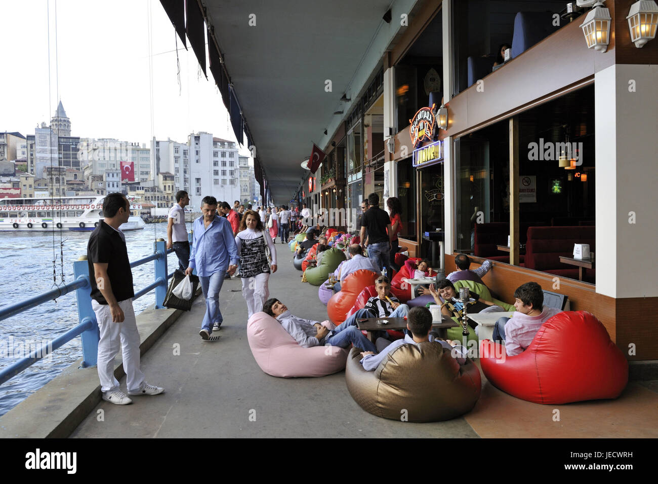 Bar istanbul hi-res stock photography and images - Alamy