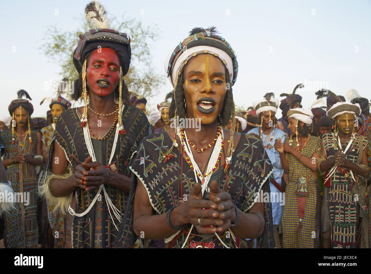 West africa traditional men group hi-res stock photography and images ...