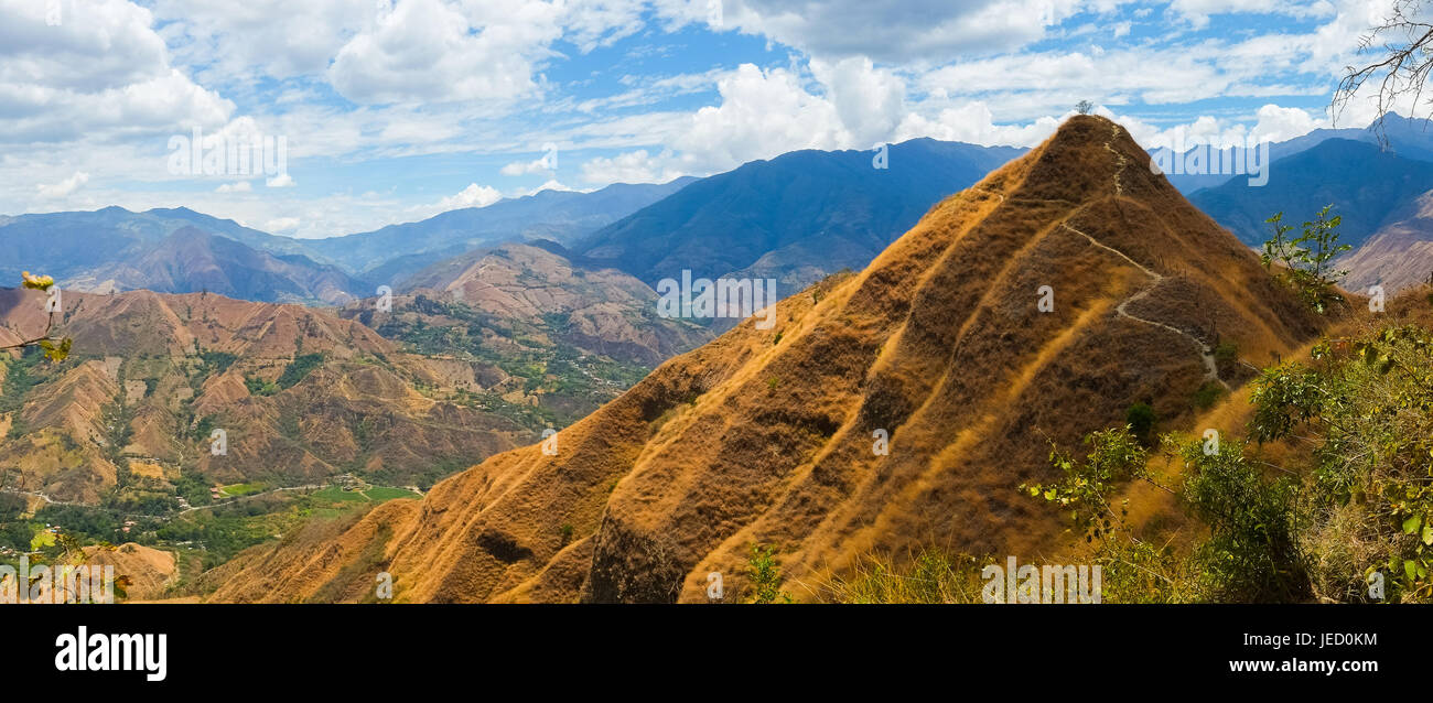 Mandango trail in Vilcabamba, Ecuador Stock Photo - Alamy