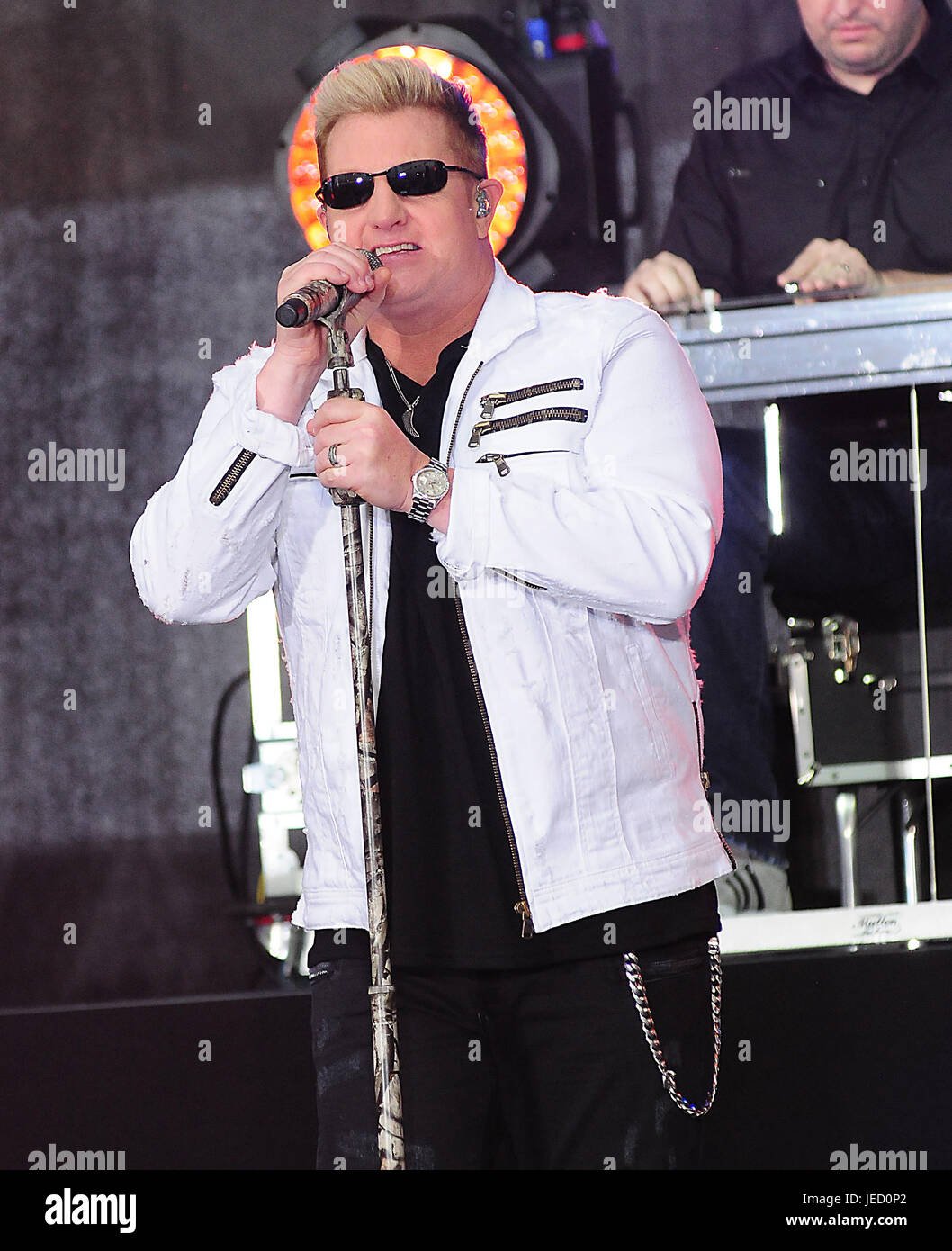 Rascal Flatts perform live at Citi Concert Series on TODAY Featuring ...