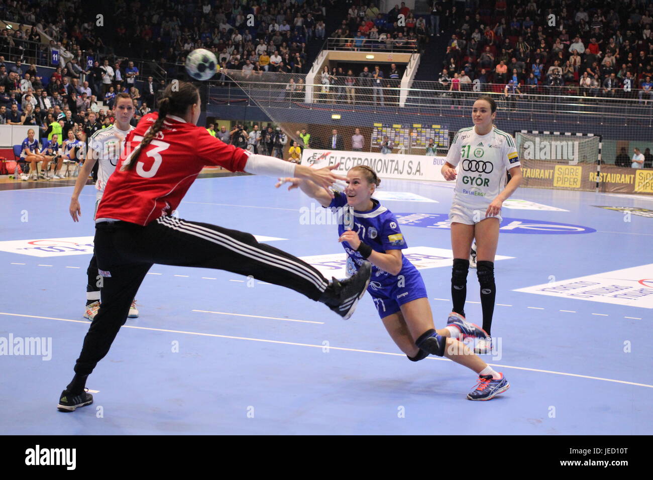 Handball CSM Bucuresti - Gyor Audi ETO Stock Photo - Alamy
