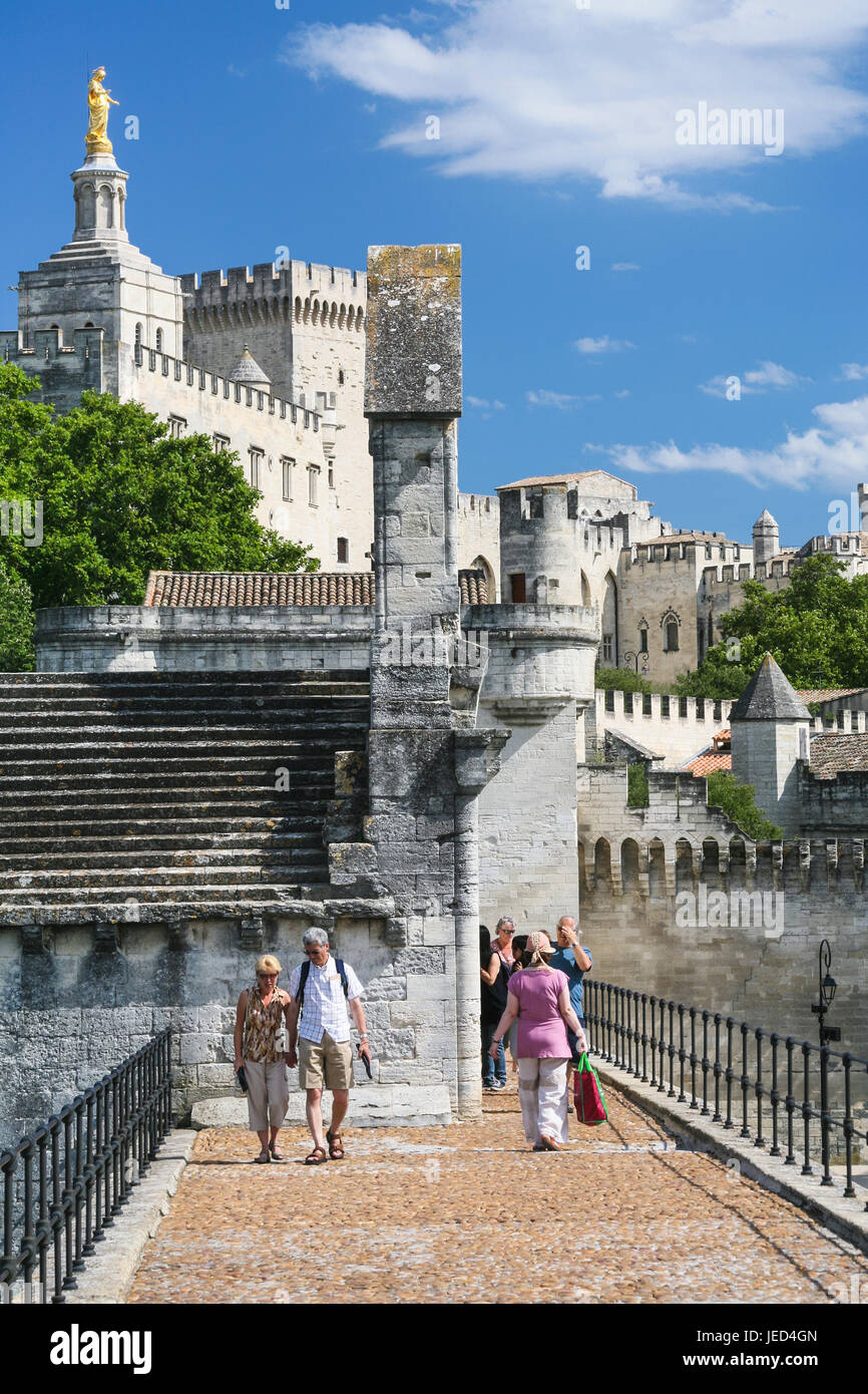 Avignon town centre hi-res stock photography and images - Alamy