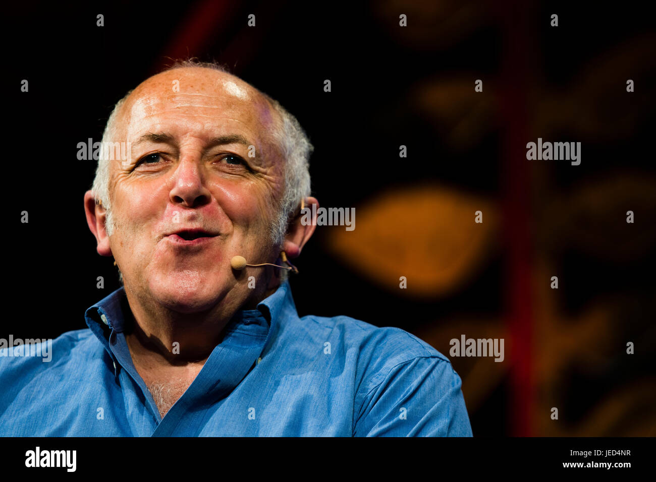 Jeremy bowen author hi-res stock photography and images - Alamy