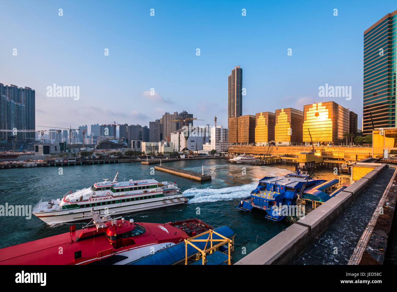 China ferry hi-res stock photography and images - Alamy
