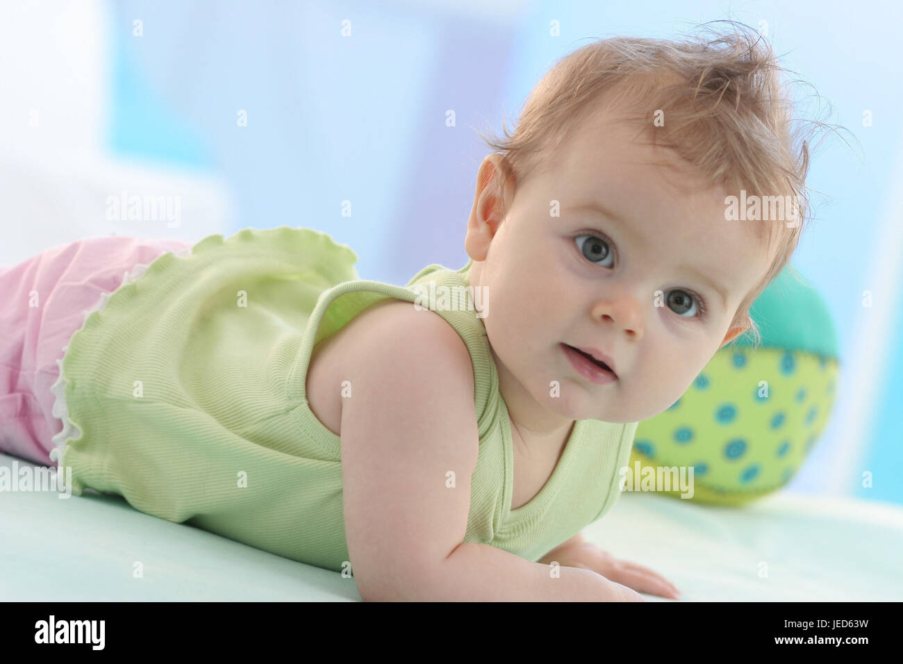 Baby, 5 months, abdominal position Stock Photo - Alamy