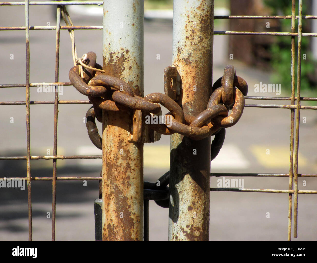 Metal chain, rust, close-up Stock Photo - Alamy