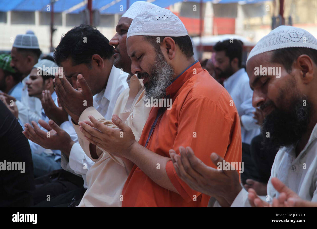 Faithfull offering Salat-e-Jumma on the event of Jummat- ul-Vida marks ...