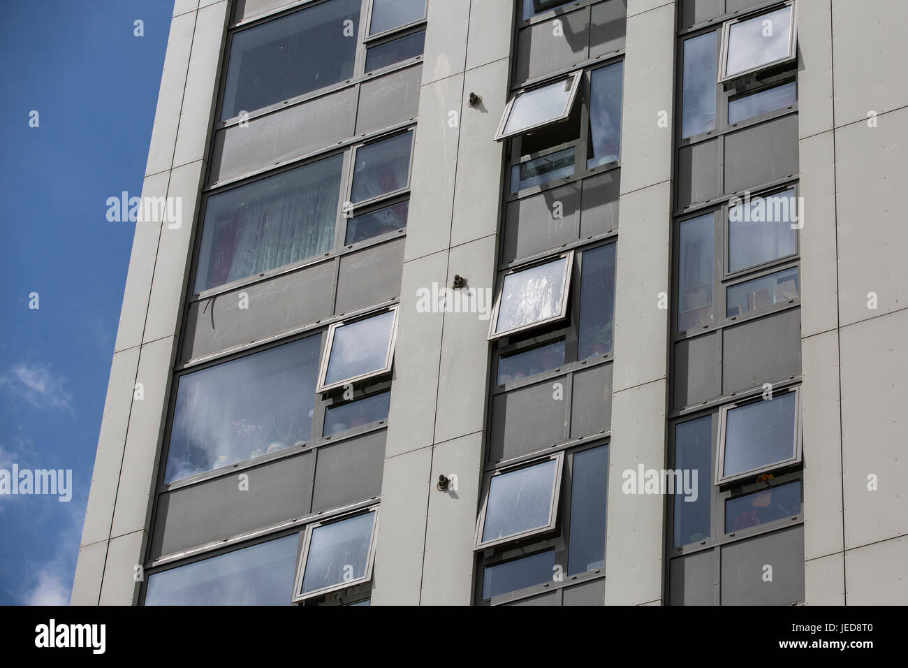 Cladding Removal Tower Uk High Resolution Stock Photography and Images ...