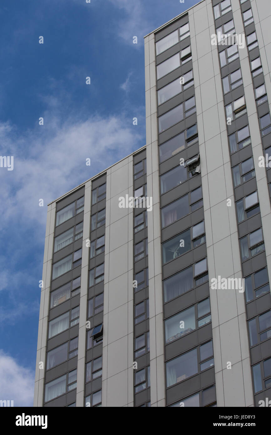 Cladding removal tower uk hi-res stock photography and images - Alamy