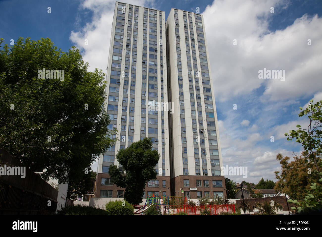 Bray tower on the chalcots estate in camden hi-res stock photography ...