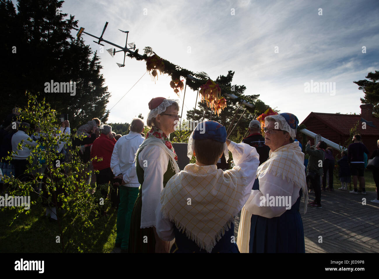 Historical maypole dance hi-res stock photography and images - Alamy