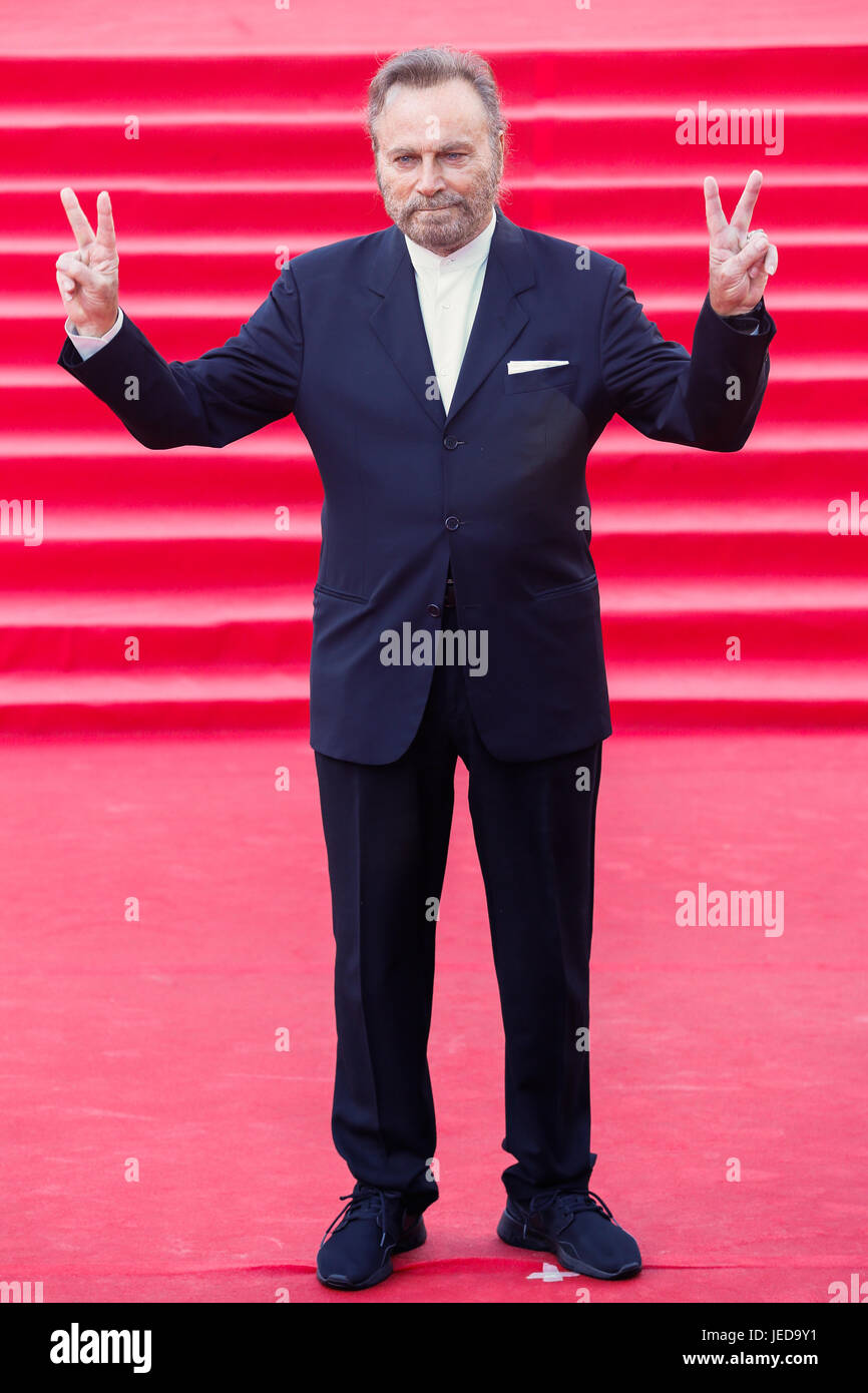 Italian actor franco nero hi-res stock photography and images - Alamy