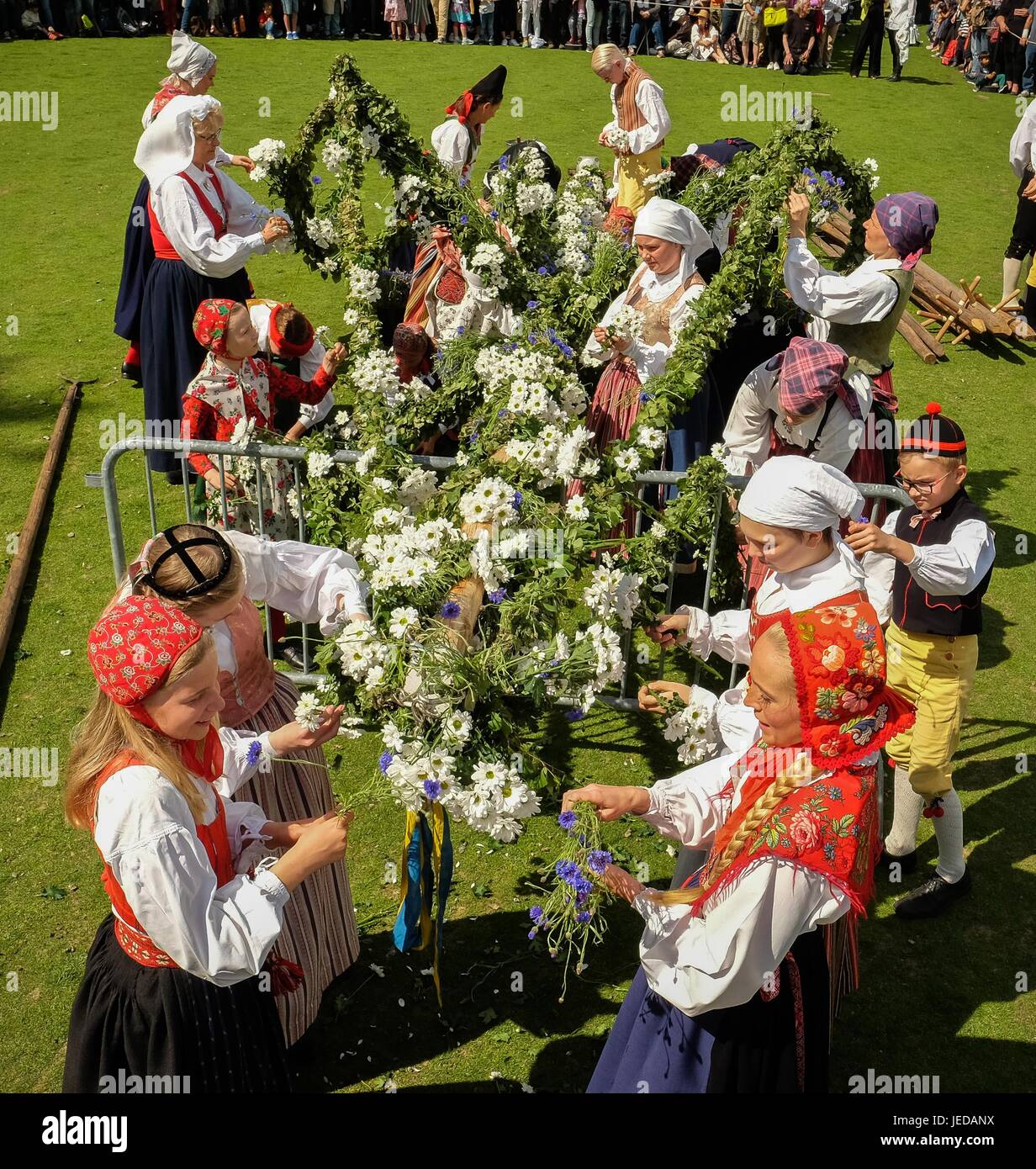 Stockholm, Sweden. 23rd June, 2017. People wearing traditional Swedish ...