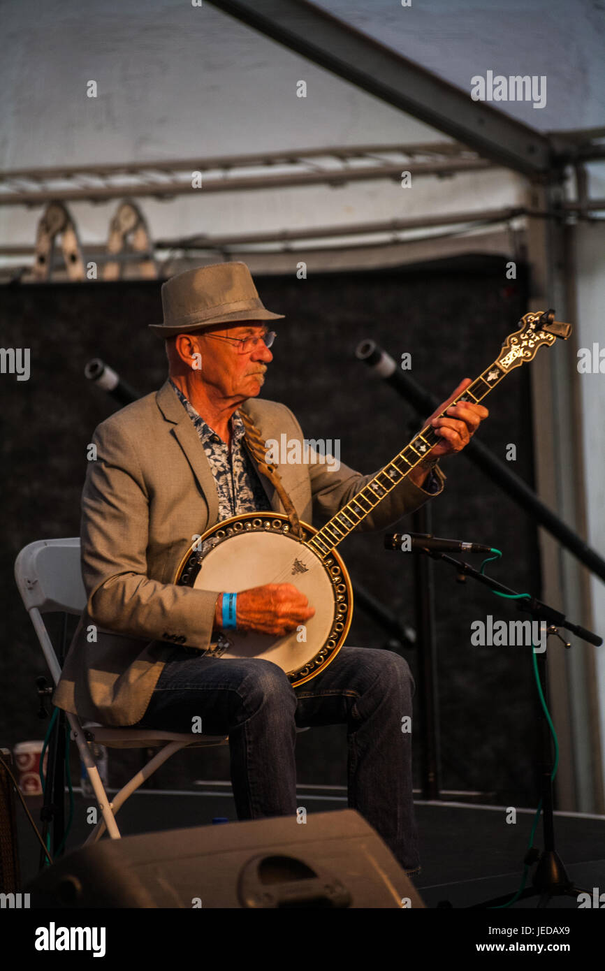 United artists marquee hi-res stock photography and images - Alamy