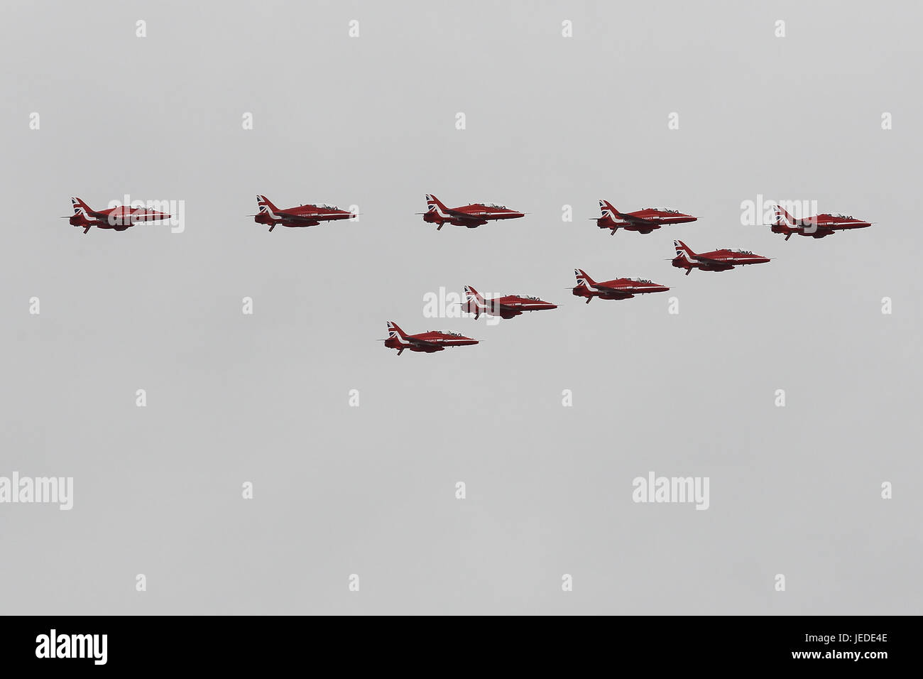 Red arrows over sea hi-res stock photography and images - Alamy