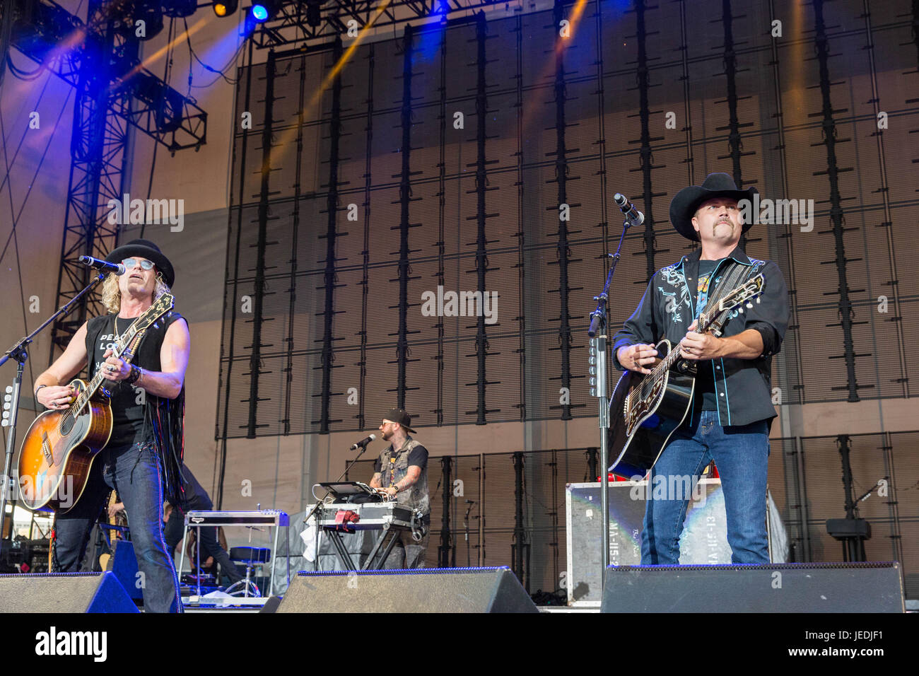 Chicago, Illinois, USA. 23rd June, 2017. BIG KENNY (KENNY ALPHIN) and ...