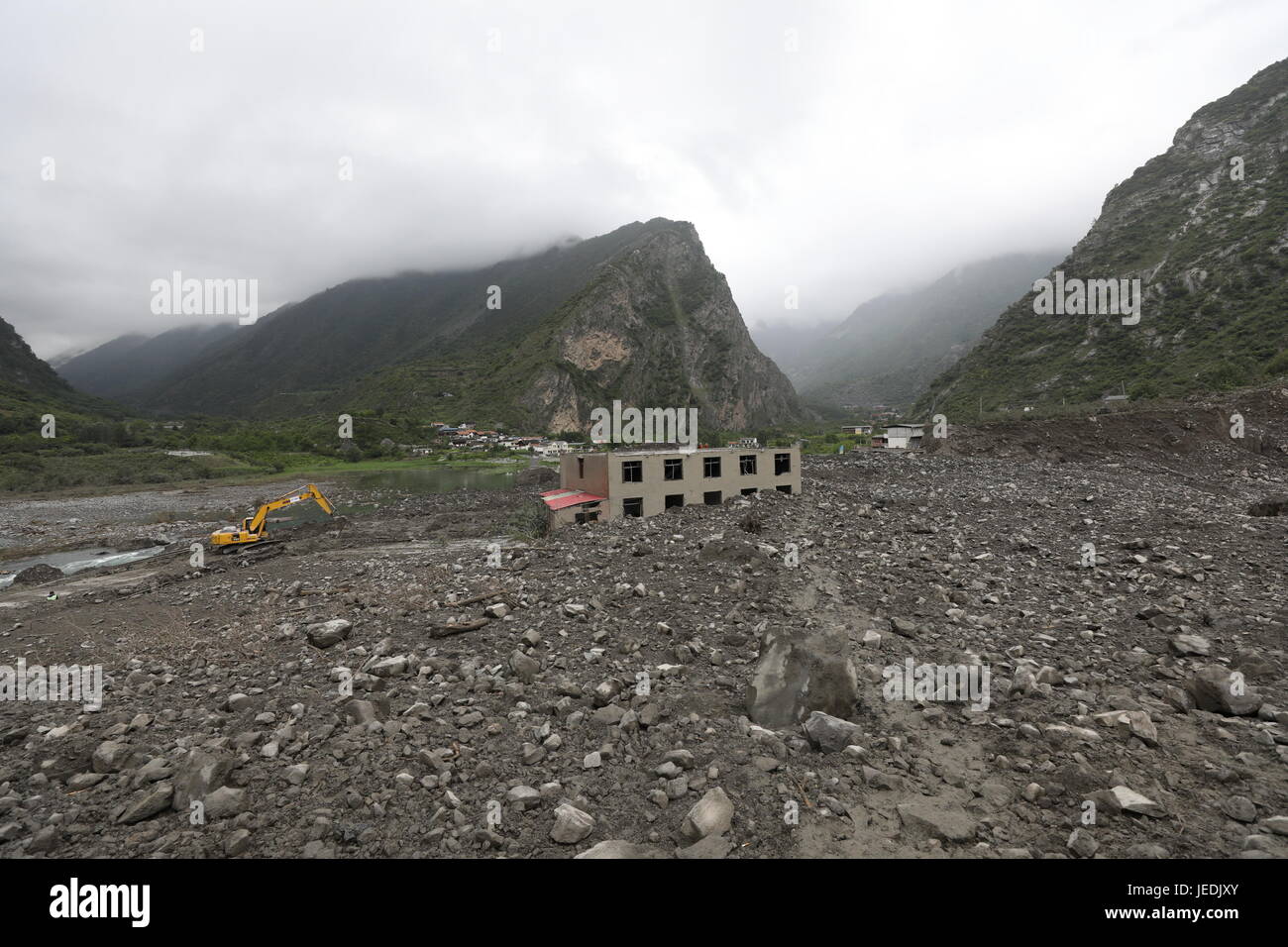 Xinmo village hi-res stock photography and images - Alamy