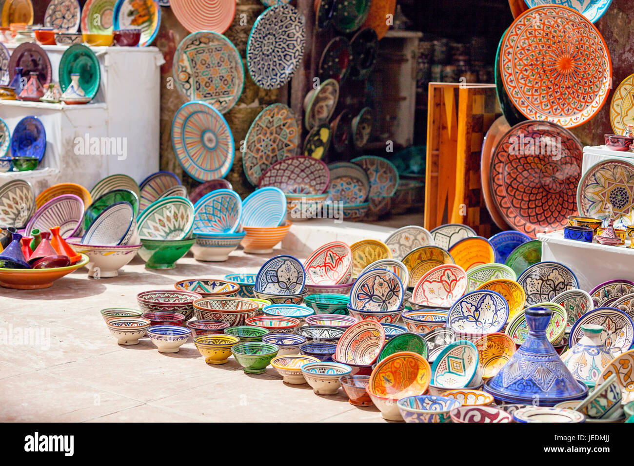 Essaouira morocco pottery souvenirs hi-res stock photography and images ...