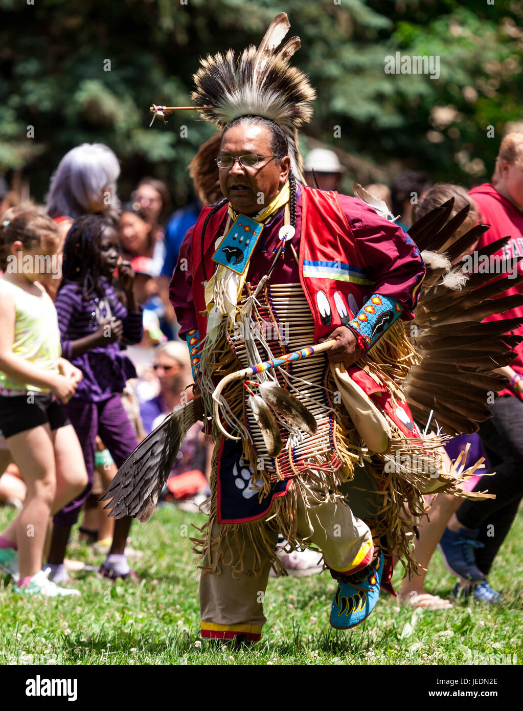 Members of Canada's First Nations communities celebrate and dance ...