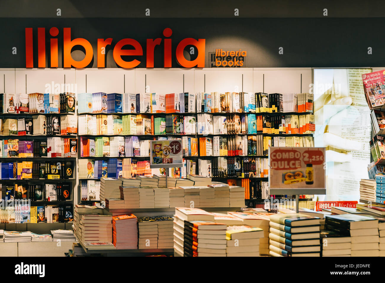 BARCELONA, SPAIN - AUGUST 05, 2016: Modern And Classic Literature Books ...