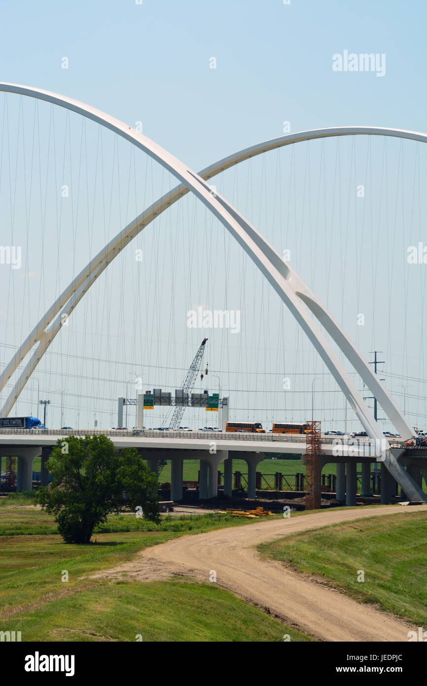 The Margaret McDermott bridge is the second in Dallas designed by ...
