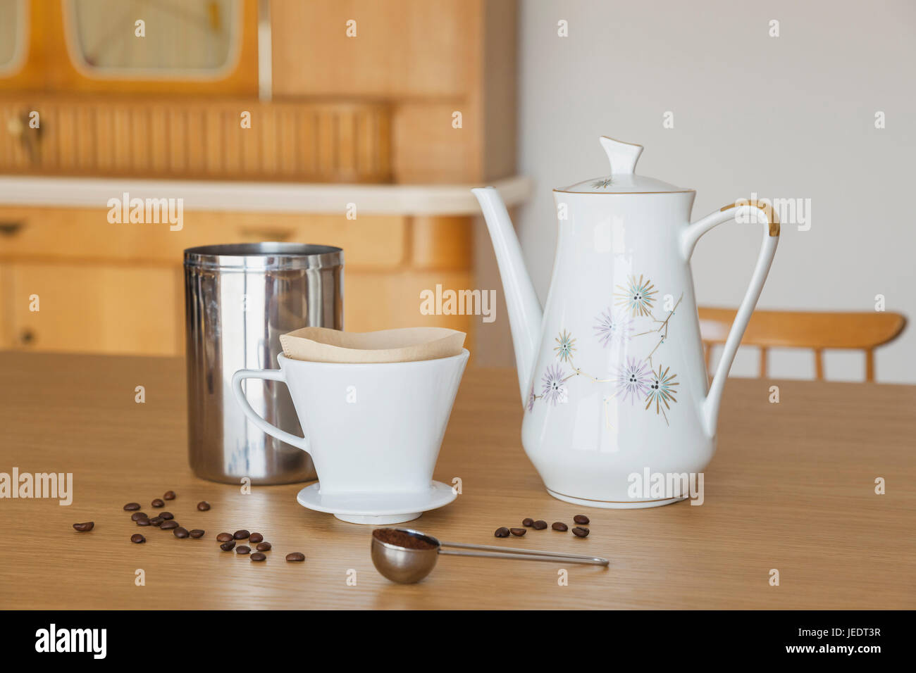 Preparing filter coffee Stock Photo - Alamy