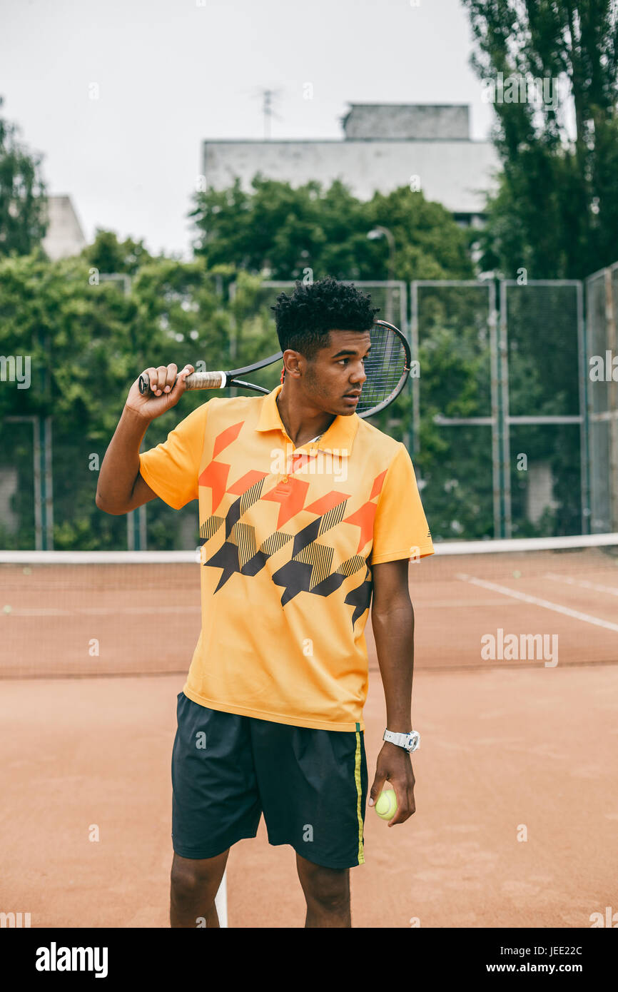 Man tennis racket hi-res stock photography and images - Alamy