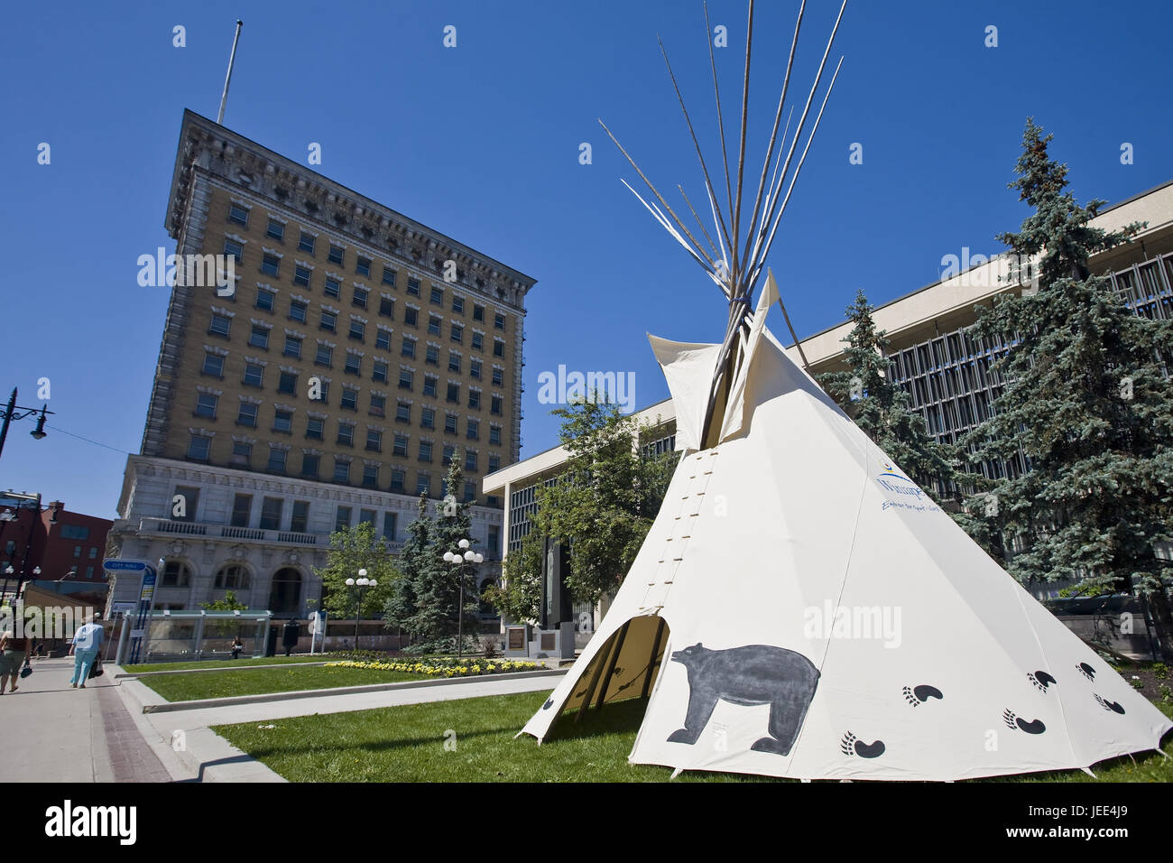 Aboriginal architecture hi-res stock photography and images - Alamy