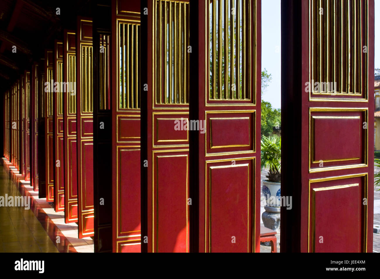 Open temple hi-res stock photography and images - Alamy