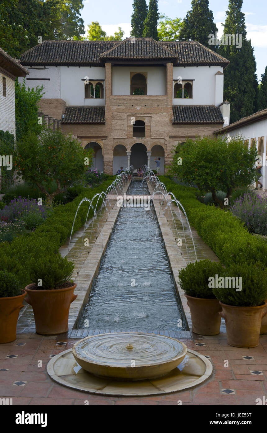 Generalife palace alhambra palace granada hi-res stock photography and ...