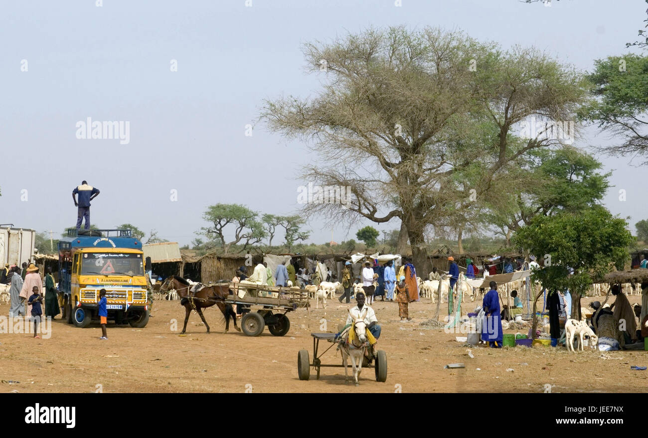 Market scene hi-res stock photography and images - Alamy