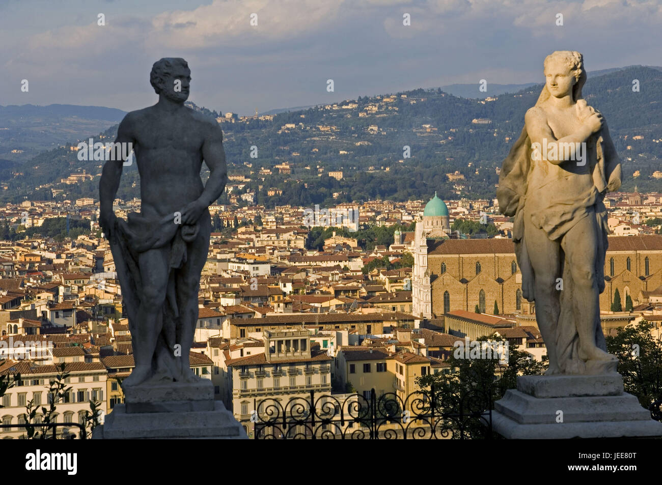 Statues of florence hi-res stock photography and images - Alamy