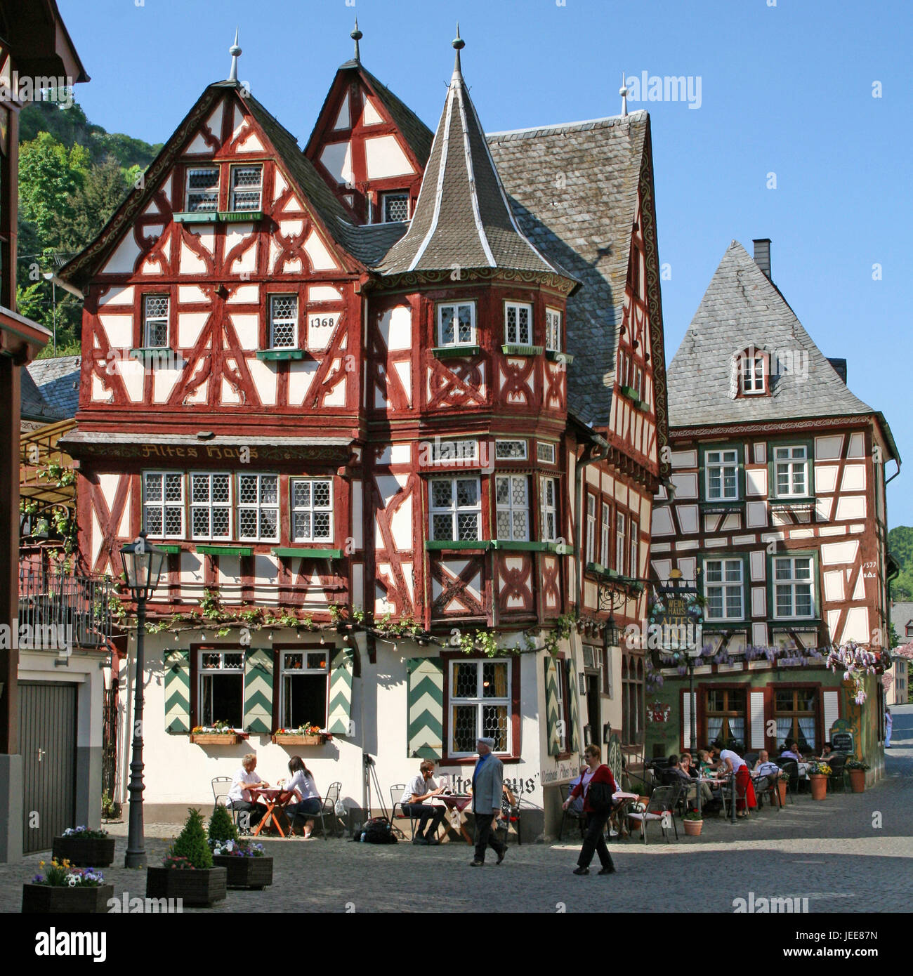 Old town bacharach half timbered houses hi-res stock photography and ...