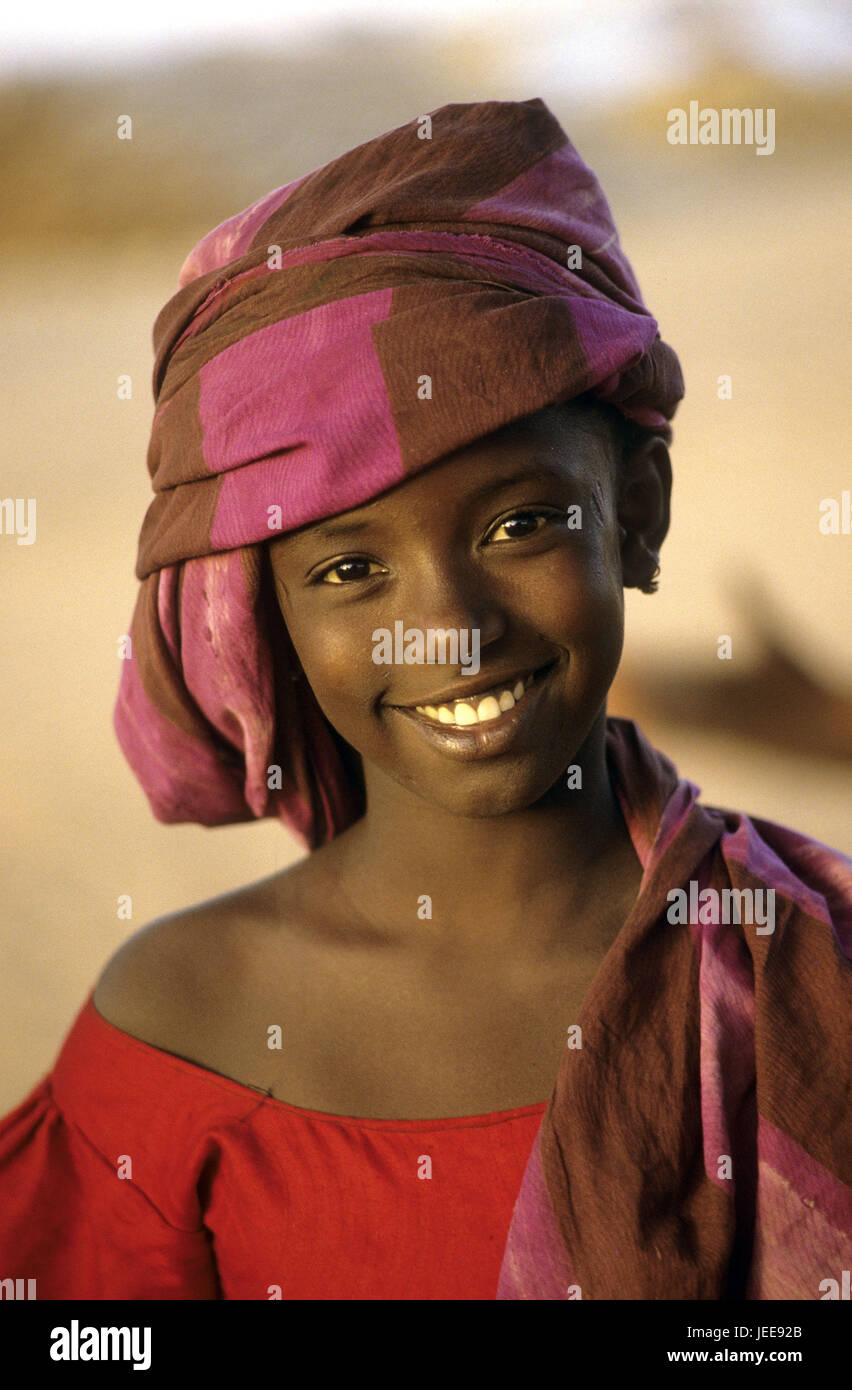 West Africa, Mali, girl, smile, happily, portrait Stock Photo - Alamy