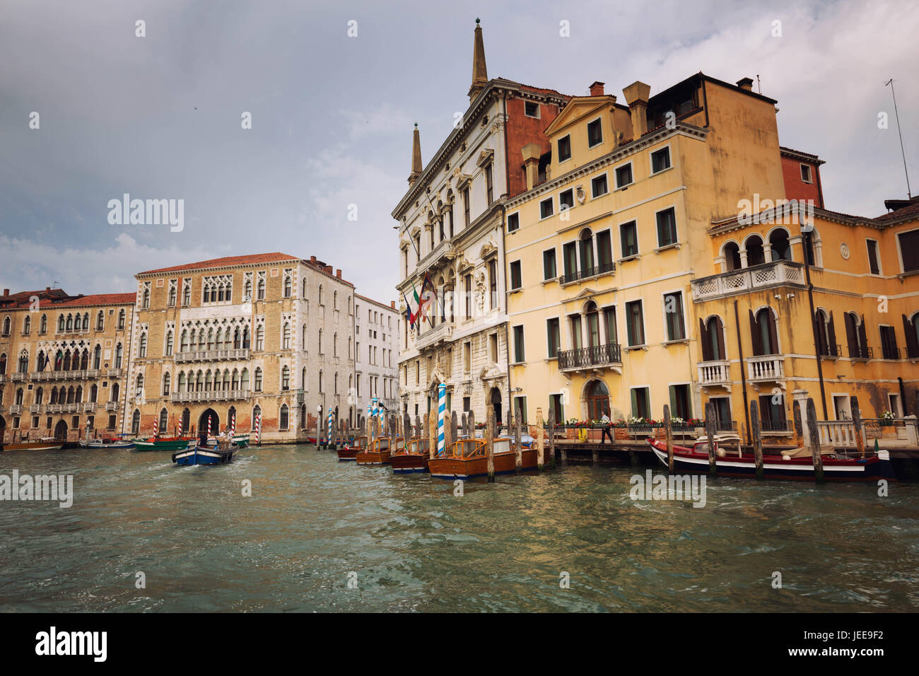 Venice / View of the river and historical architecture Stock Photo - Alamy