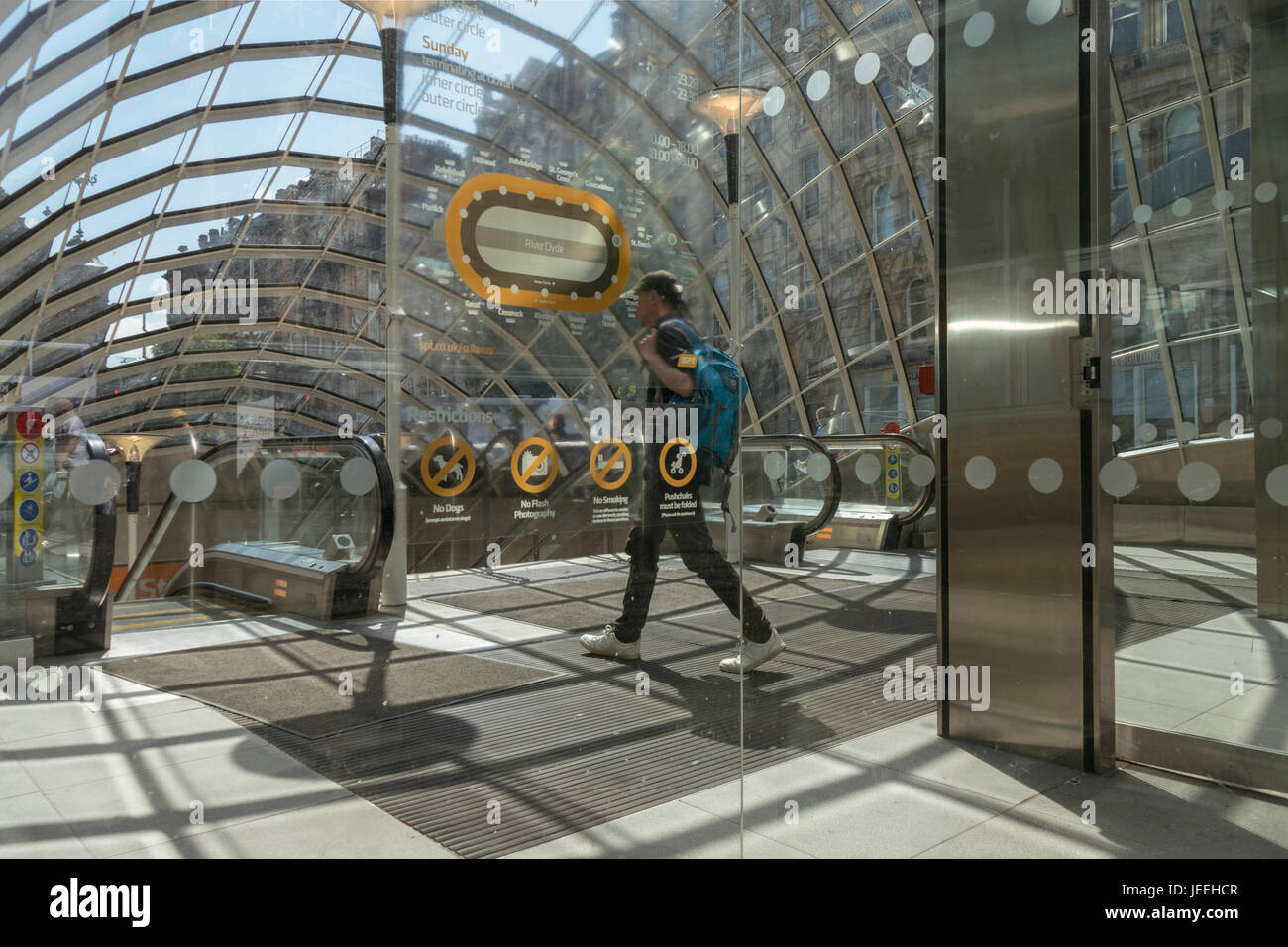 St enoch spt subway station hi-res stock photography and images - Alamy