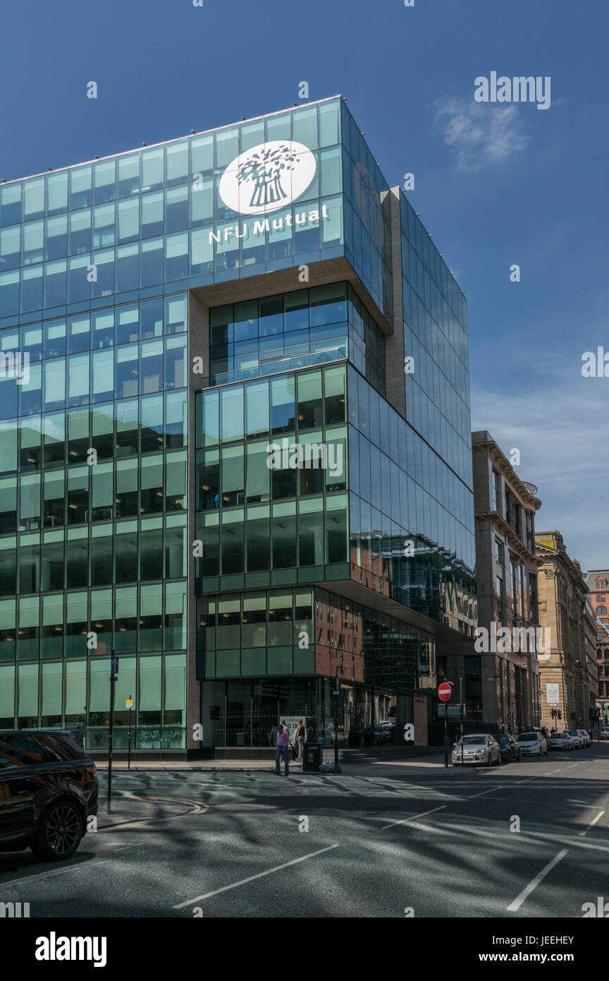 Nfu mutual logo hi-res stock photography and images - Alamy